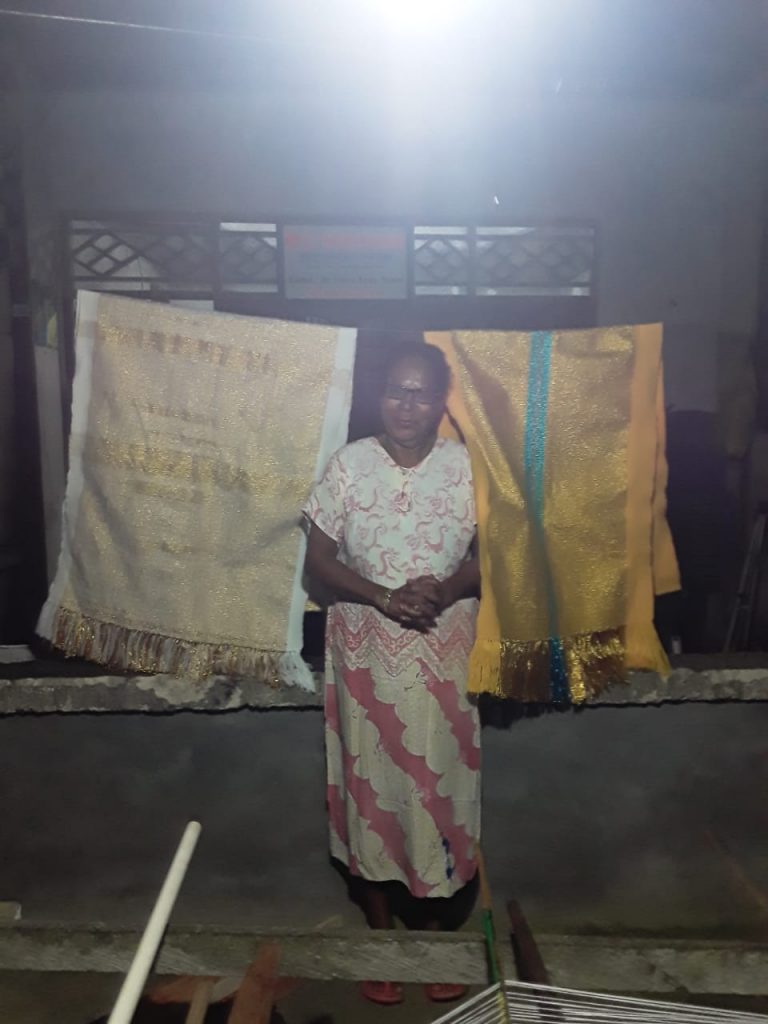 Budaya Tenun Terfo di Sarmi Terancam “Punah” | Kabupaten Sarmi