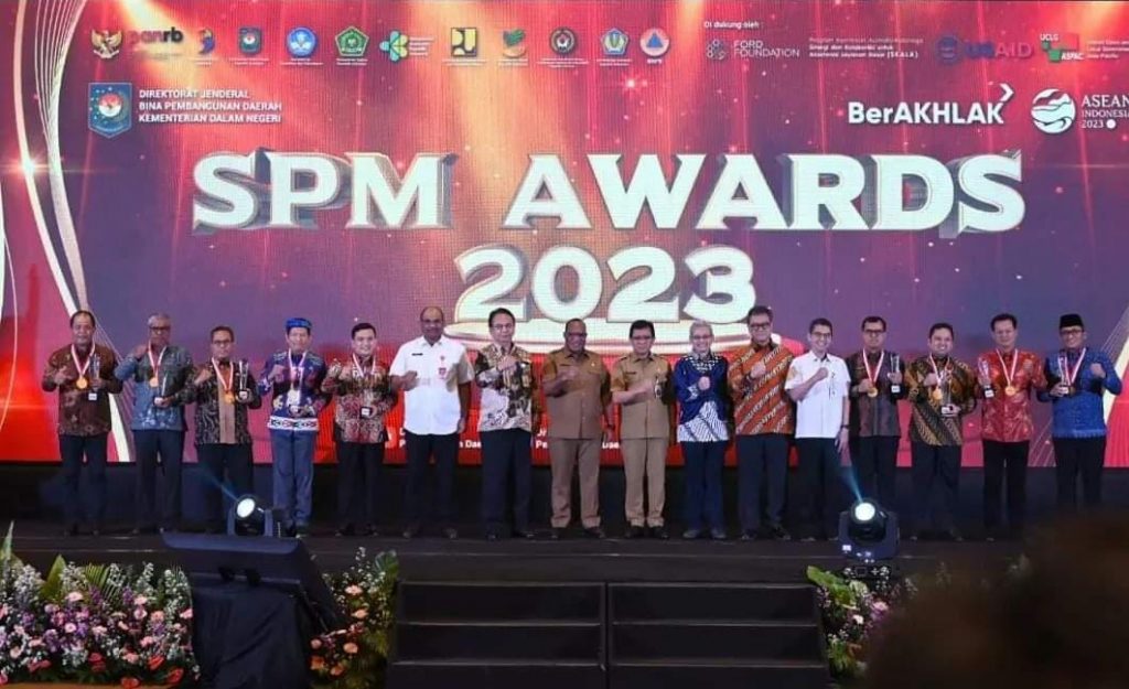 PENJABAT BUPATI SARMI HADIRI SPM AWARDS TAHUN 2023 | Kabupaten Sarmi