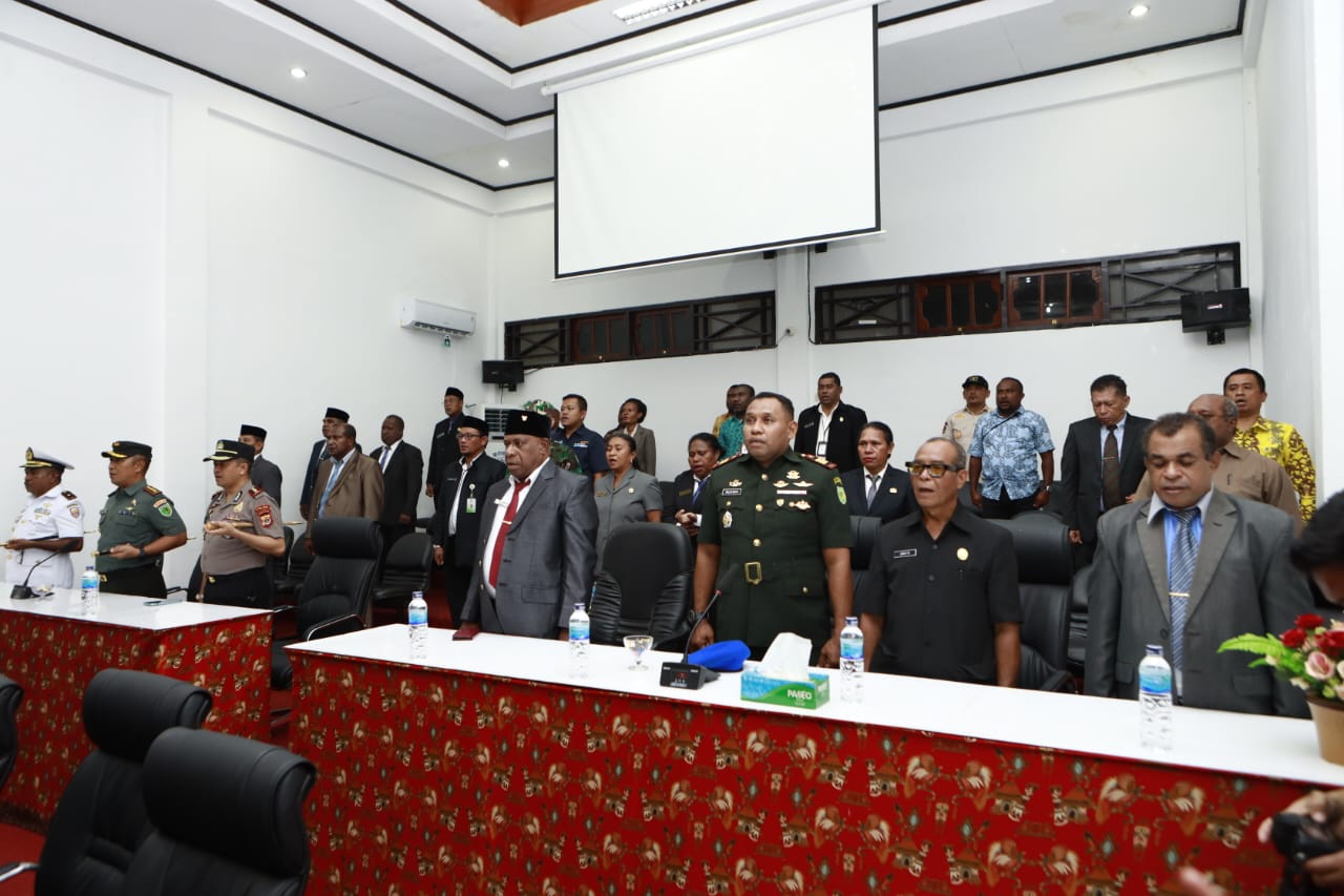 Rapat Paripurna, Pj Bupati Sarmi Sampaikan Pertanggungjawaban APBD Tahun 2023 | Kabupaten Sarmi