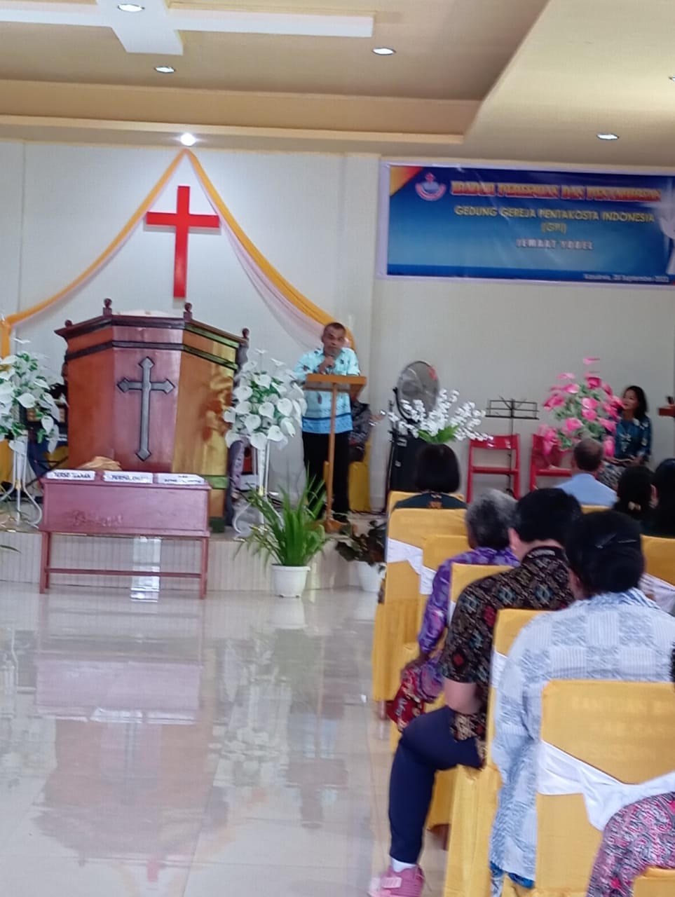 Asisten I Hadiri Ibadah Peresmian dan Pentahbisan Gedung GPI Jemaat Yobel Kasukwe | Kabupaten Sarmi